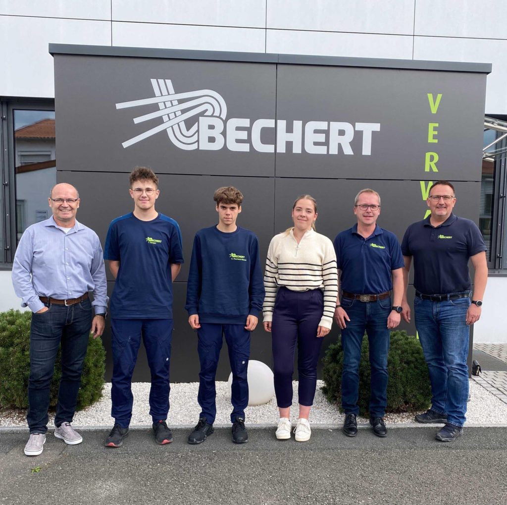 Ausbildungsstart 2022 - BECHERT in Bayreuth: ELEKTRO – SANITÄR – HEIZUNG